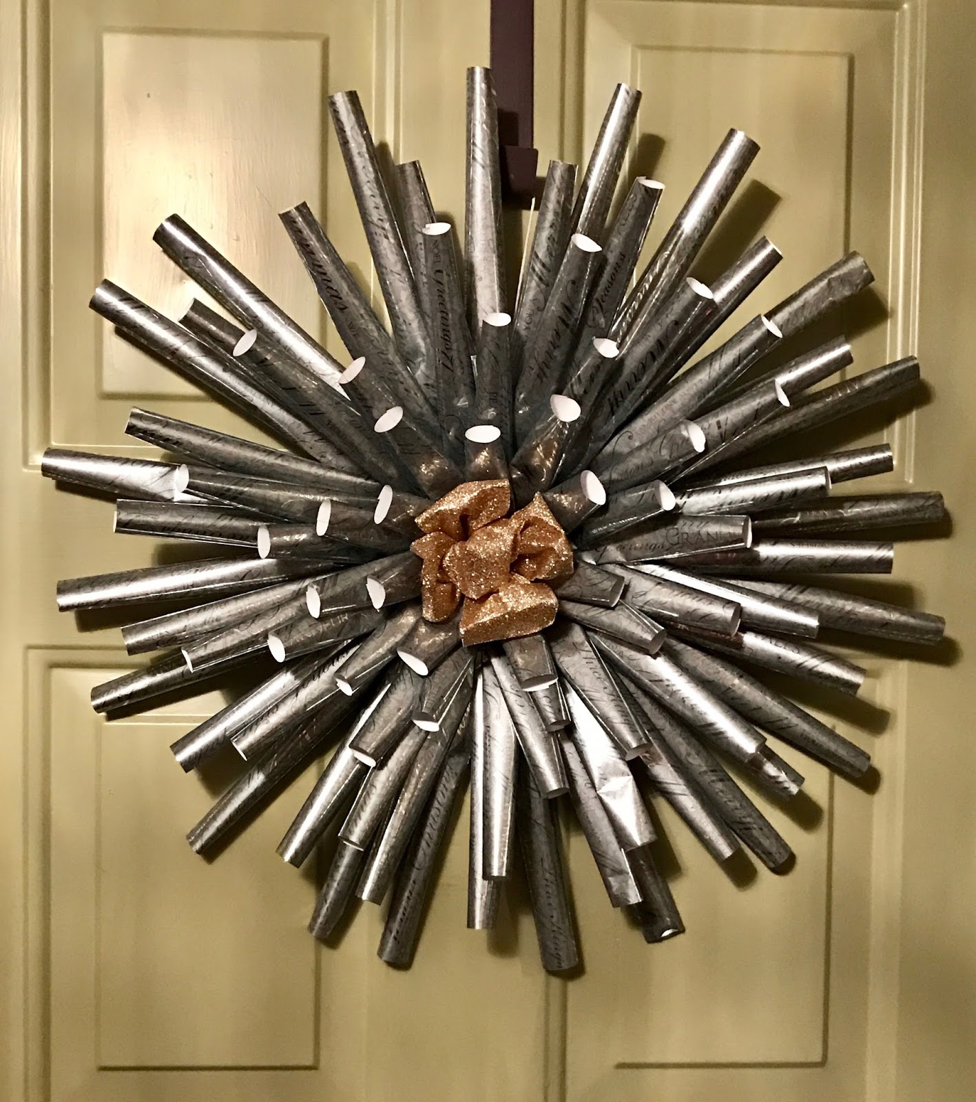 Gold Rush Gal Crafts: Wrapping Paper Star Burst