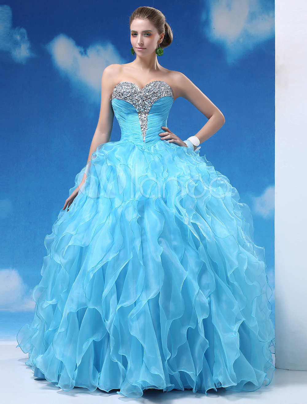 TODA MUJER ES BELLA: Fotos de vestidos de 15 años modernos