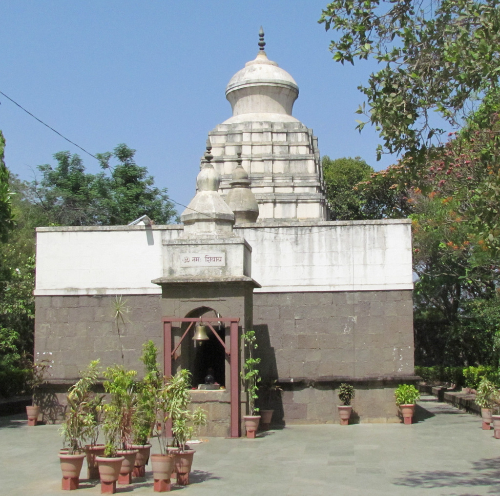 Experiencing Life....!!!: One day trip (Tulapur and Phulgaon)