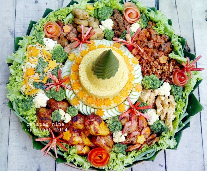 TUMPENG NASI KUNING BU SAHLAN | Simpan resep