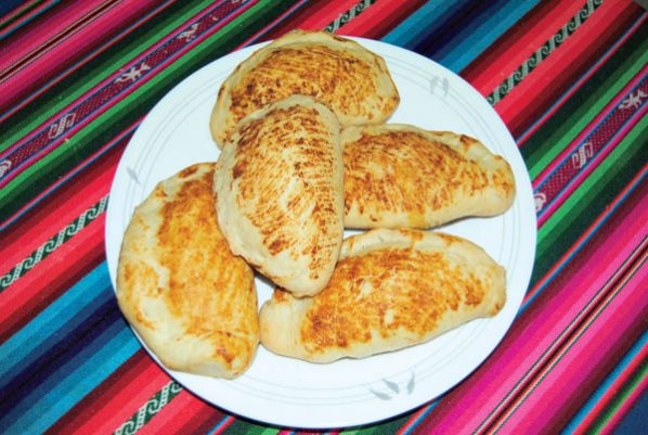 Las llauchas, empanadas mañaneras | Postres y Masitas!!!