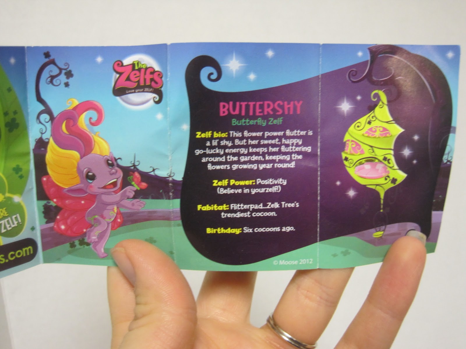 Never Grow Up: A Mom's Guide to Dolls and More: Toy Review: The Zelfs