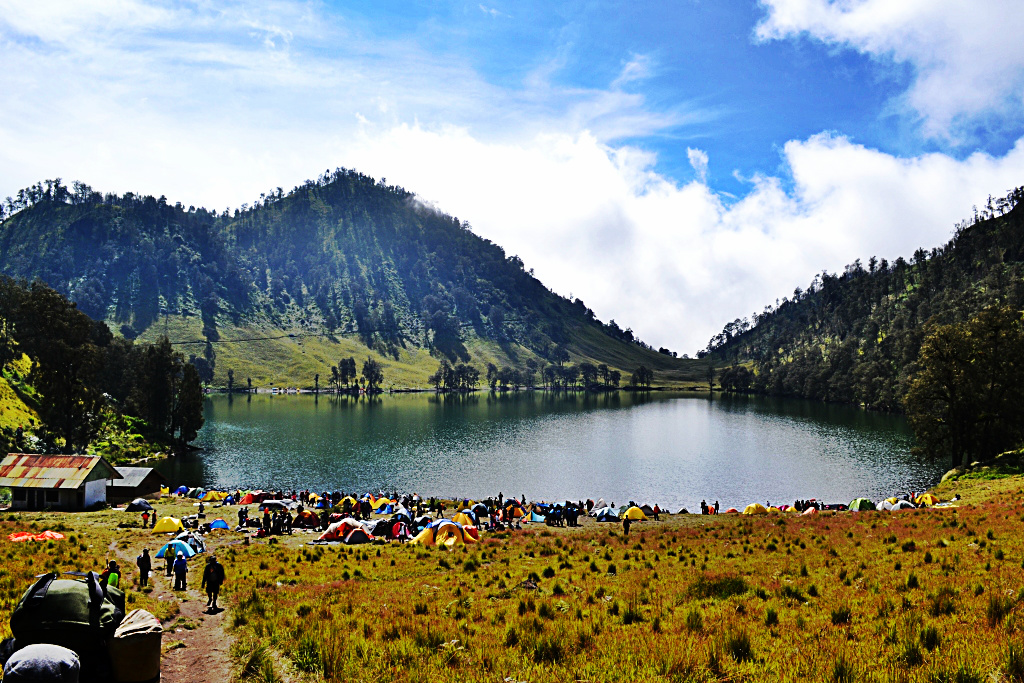 Keindahan Gunung Semeru - Hijaukan Bumi Kita