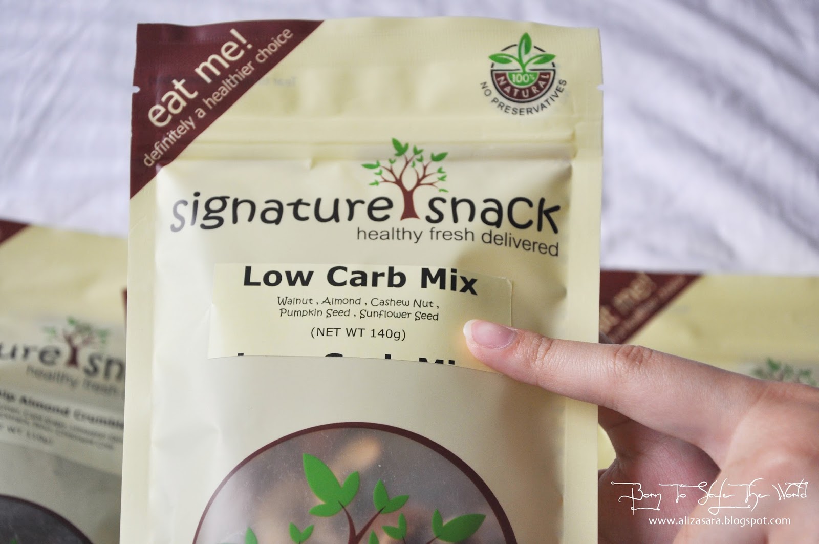 Sara Wanderlust: [REVIEW] Signature Snacks