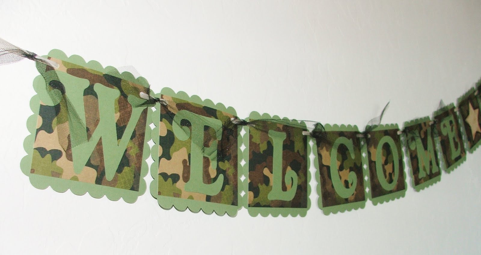 JustBeccuz: Camo Military Banners