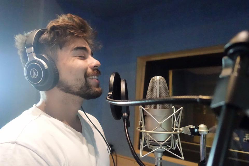 EUROVISION ADDICT: Alejandro Reyes: "Im authentic, simple and ambitious"