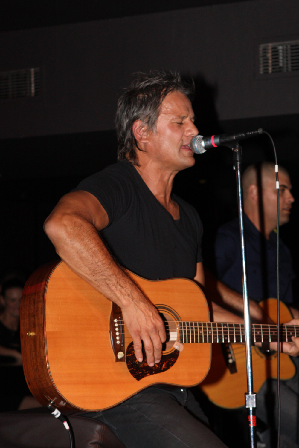 Celebrity News Media: Jon Stevens plays Blue Beat club, Double Bay, Sydney