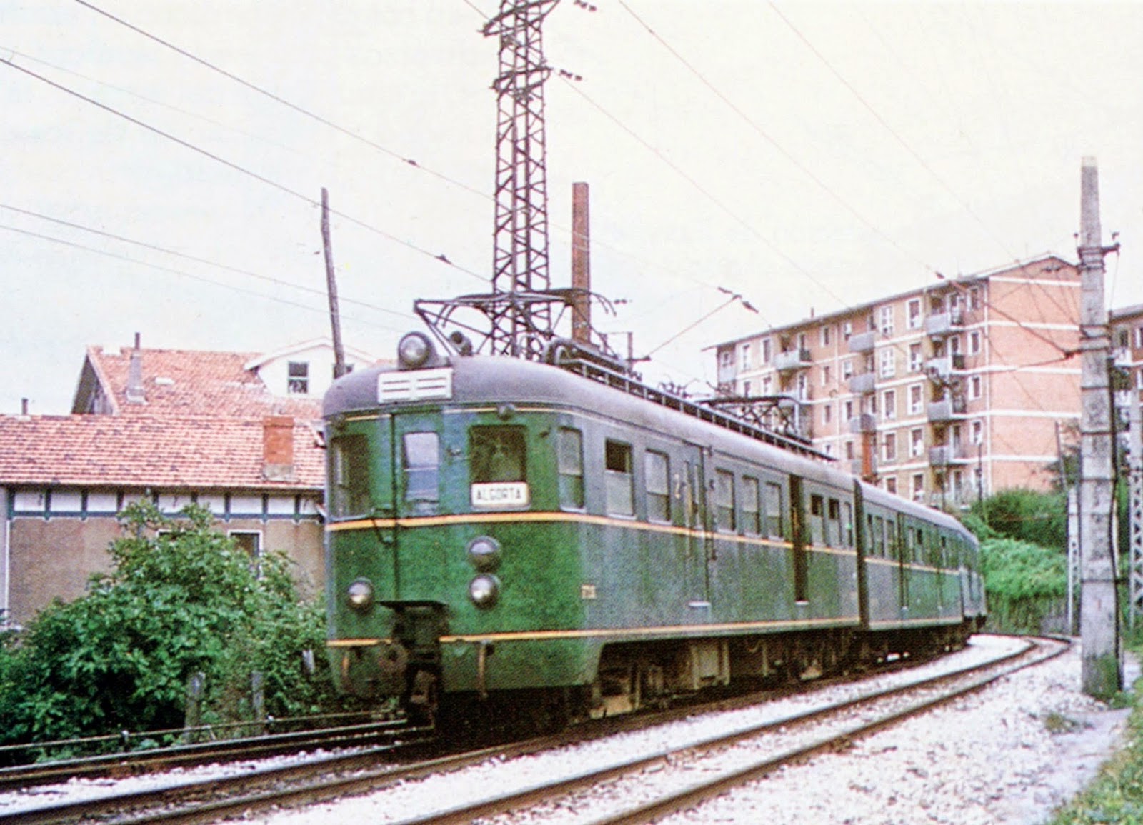 Rails sense fronteres: ET-FV - (FTS) Unitats de tren sèrie MTU