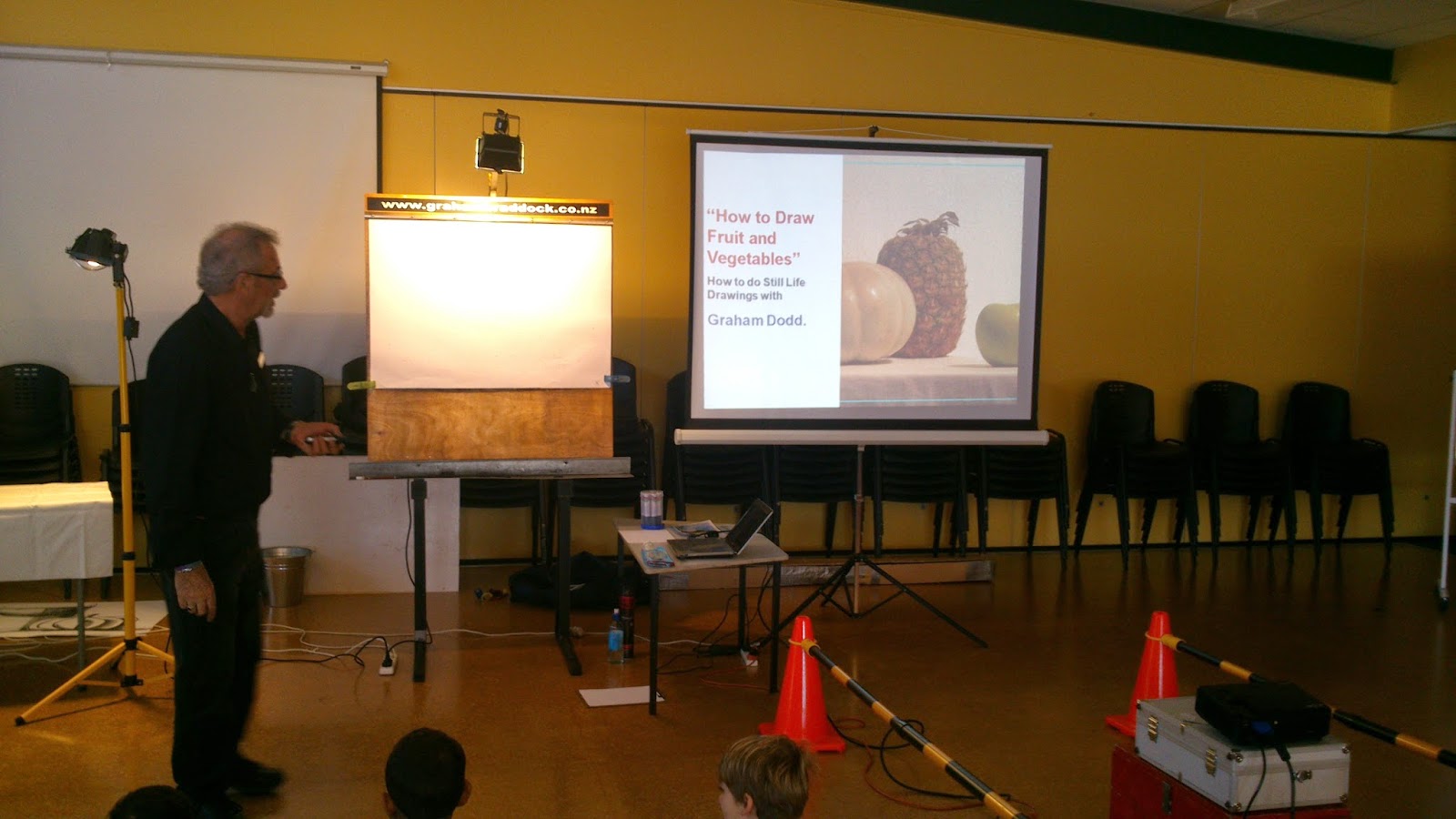 Room 14 @ Arahoe: Art workshop with Graham Dodd