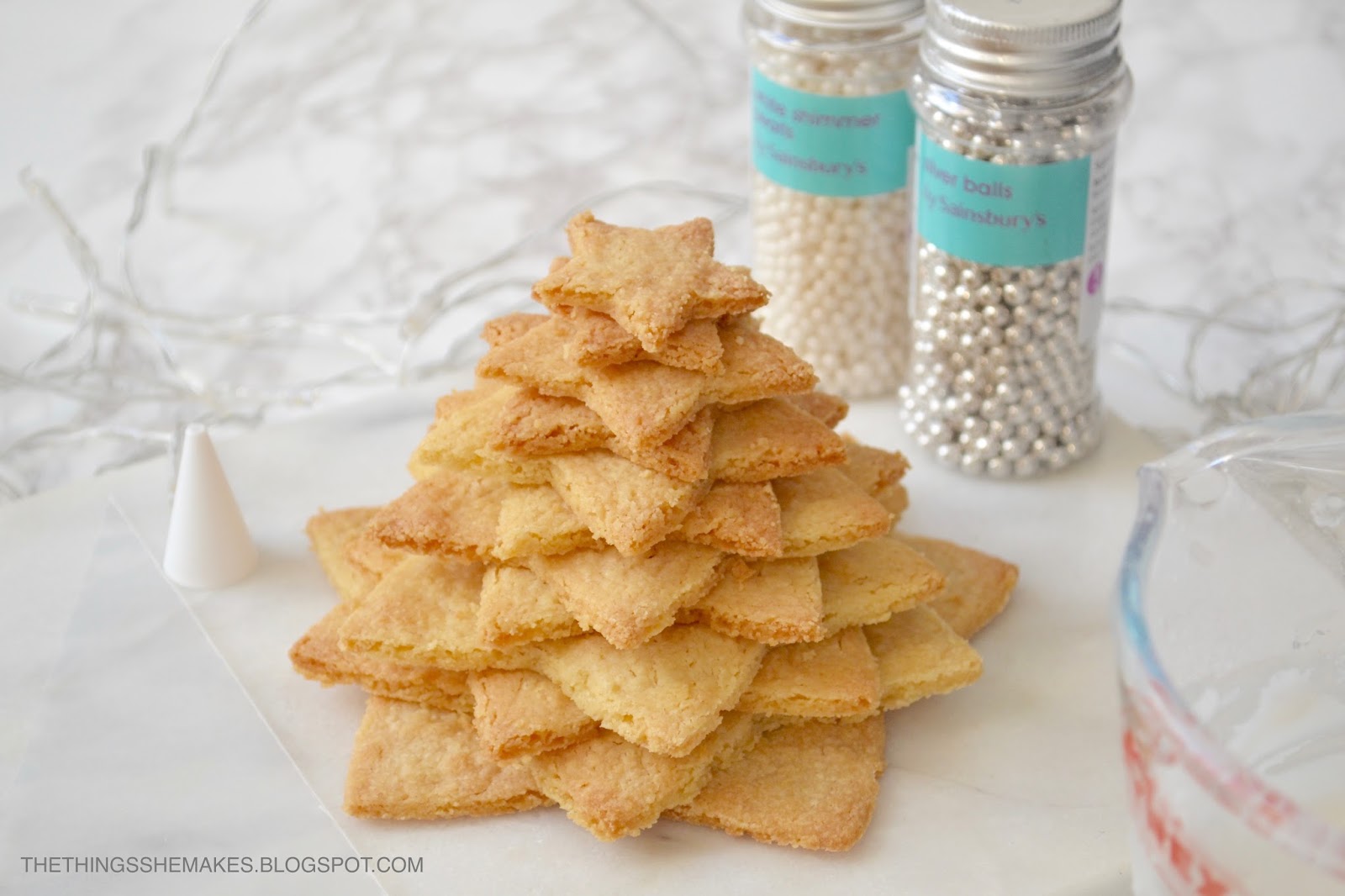 DIY Christmas | Iced Biscuit Christmas Tree & Mug Biscuits | The Things ...
