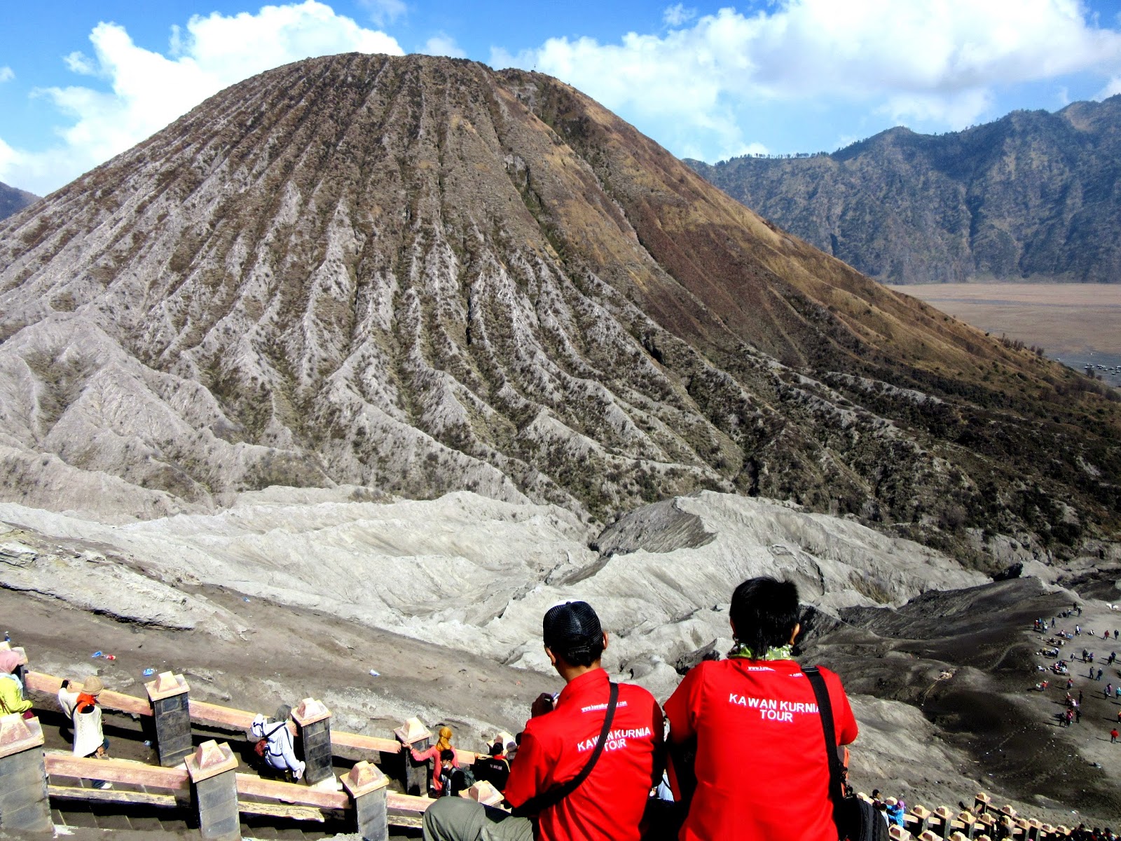 PAKET TOUR BROMO - KAWAN KURNIA TOUR TRAVEL