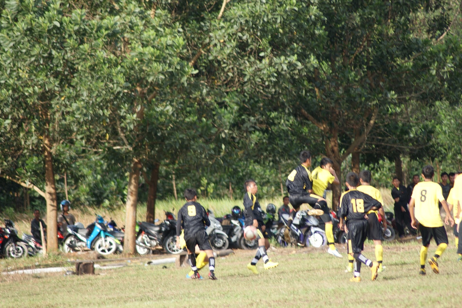 KONI TANAH BUMBU: KEJUARAAN SEPAKBOLA ANTAR PELAJAR TINGKAT SMU / SMK ...