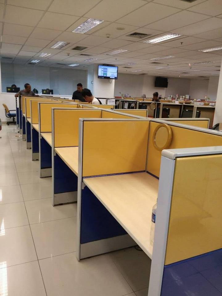 PARTISI/WORKSTATION/CUBICLE KANTOR: WORKSTATION KANTOR MURAH