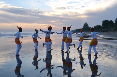 TARI SEUDATI DARI ACEH ~ PUSTAKA MUSBIR™