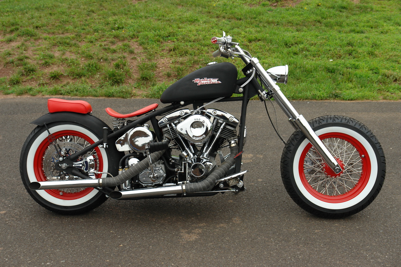 biker excalibur II: Sam Red Bobber by American classic motors