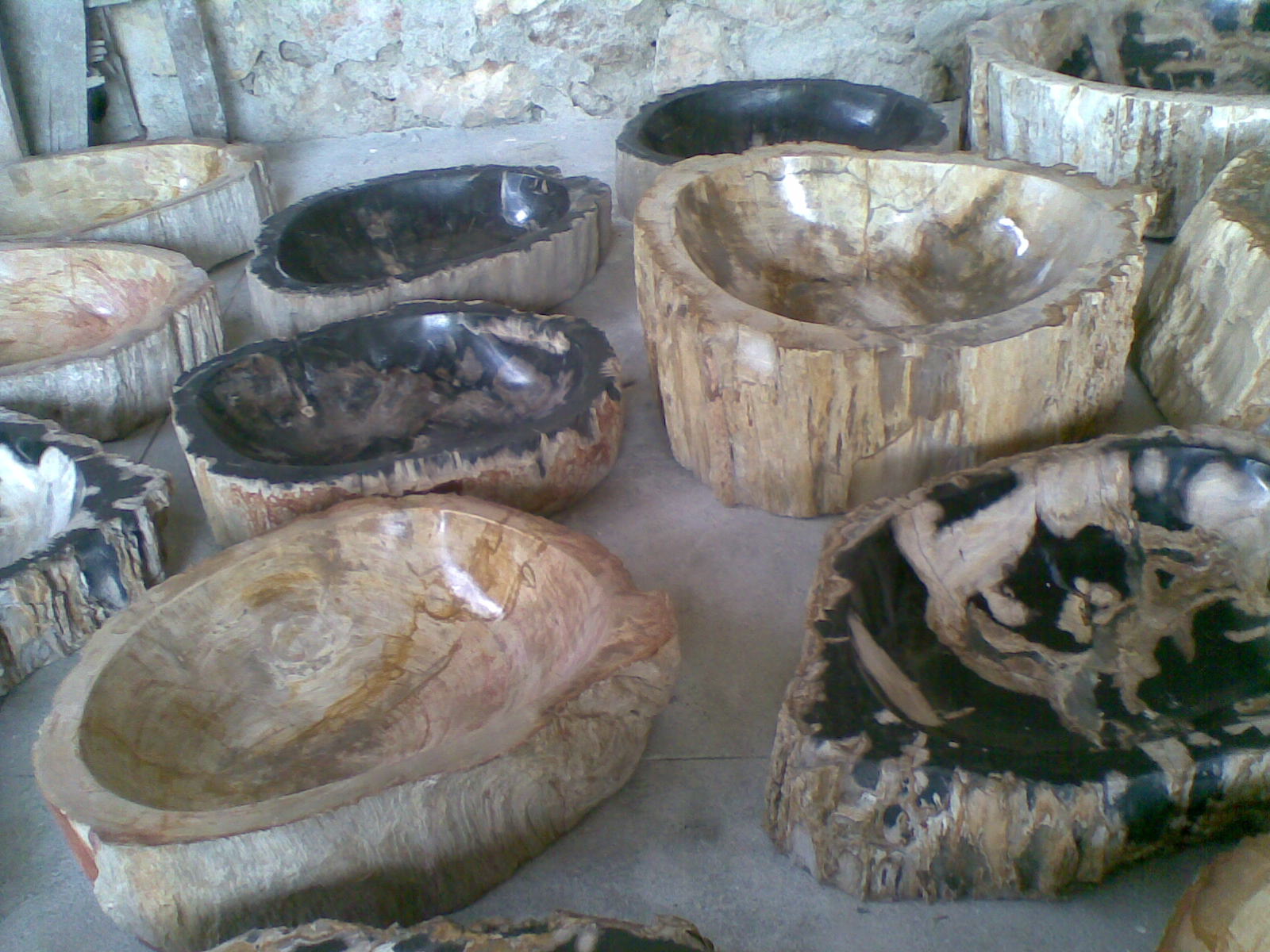 Kerajinan Fosil Kayu | Kerajinan Marmer Tulungagung