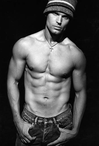 Los Ojos del Espectador: Marc menard