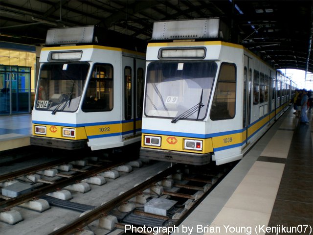 LRT Rush Hour - Filipino Culture by The Pinoy Warrior