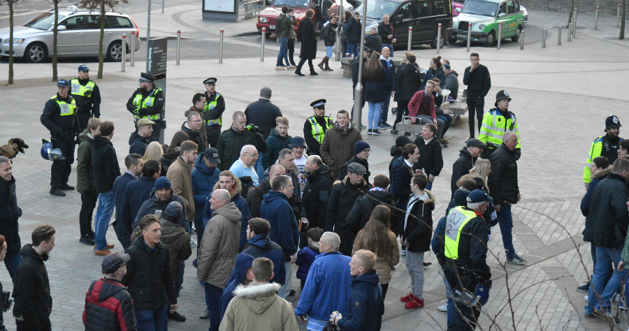 Football Hooligan Pictures: FOUR PICTURES: Millwall at Swindon 12 March ...