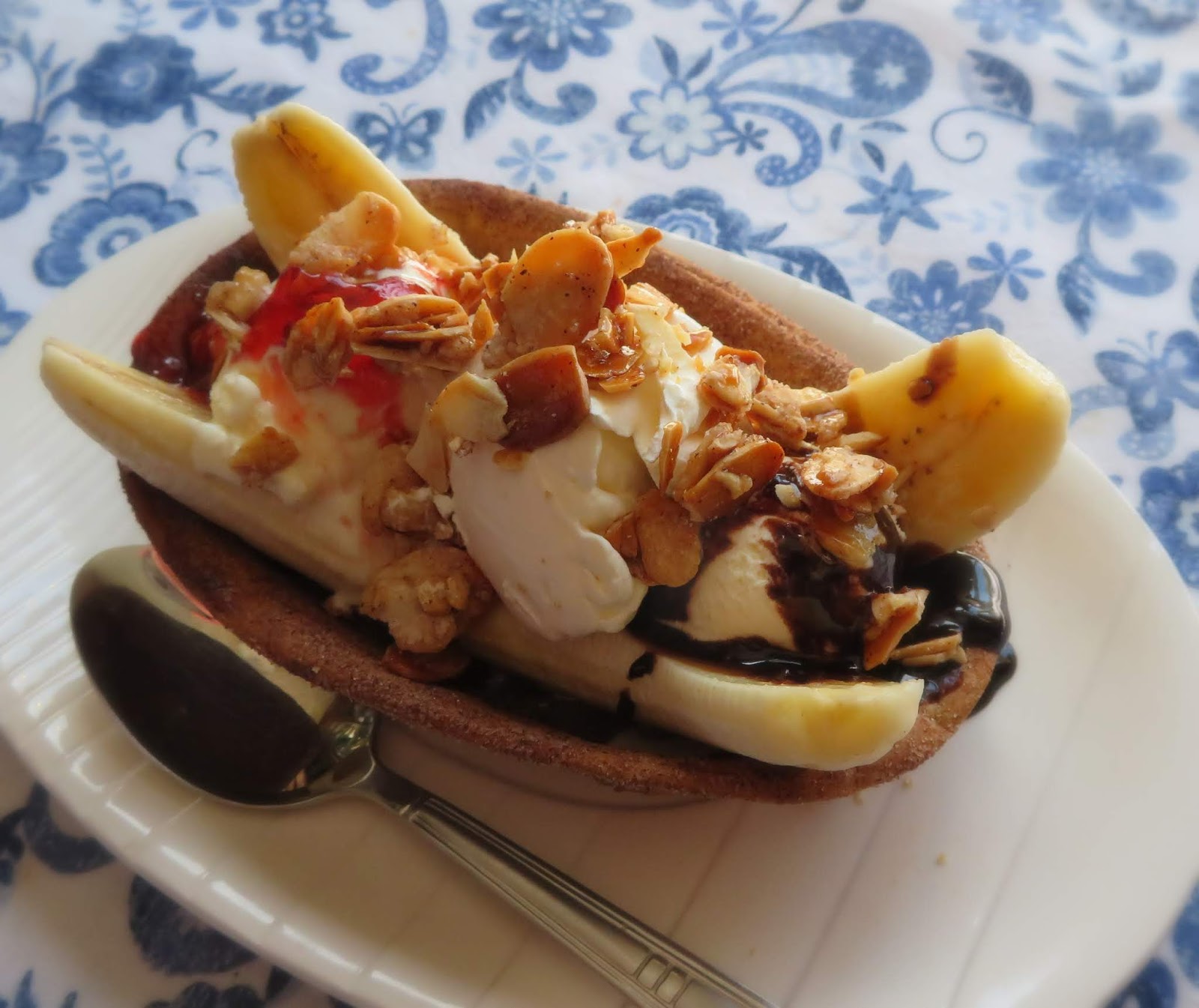 Churro Banana Split Boats | The English Kitchen