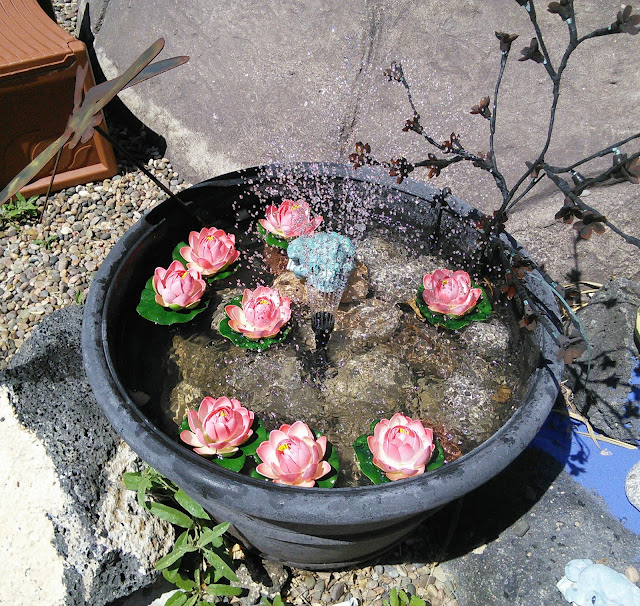 Pink Floating Flowers and I knew they would look wonderful in my ...