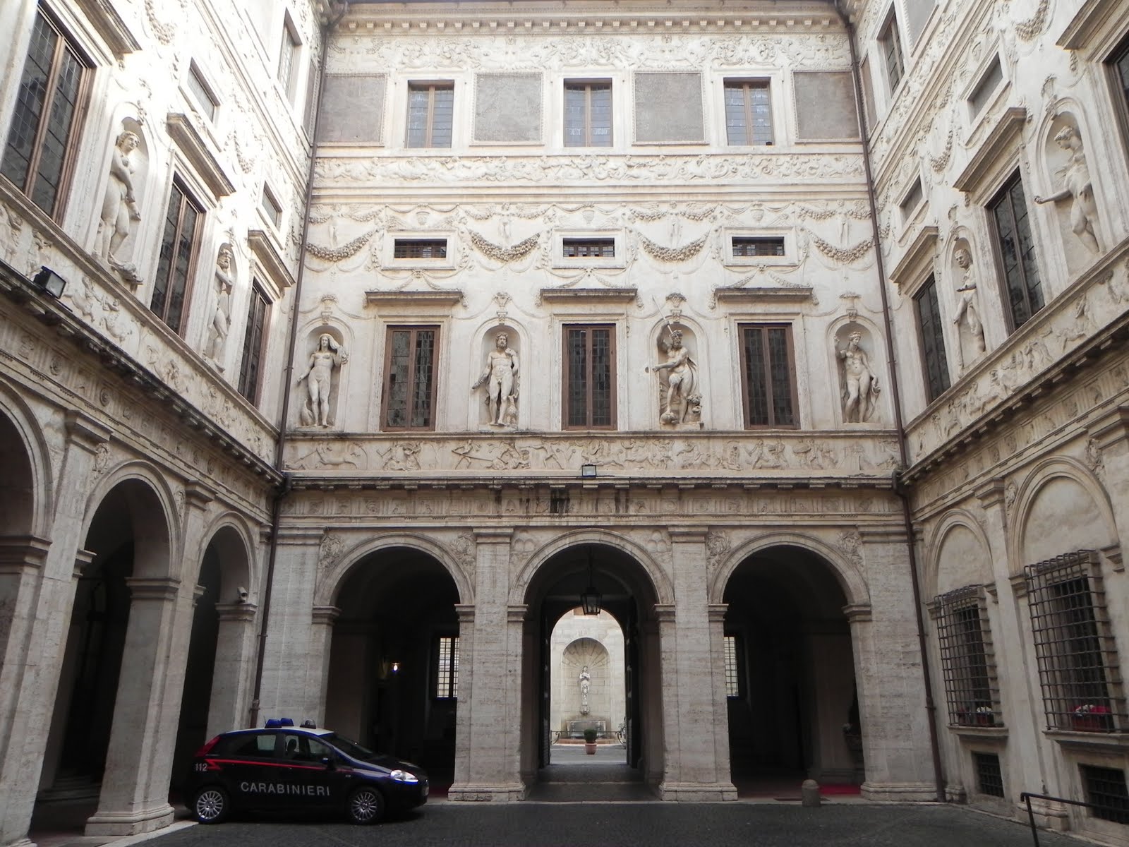 Spencer Alley: Palazzo Spada