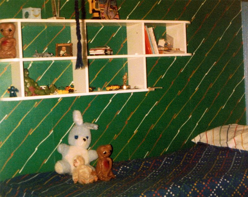 40 Cool Snaps That Show Bedroom Walls in the 1980s ~ Vintage Everyday