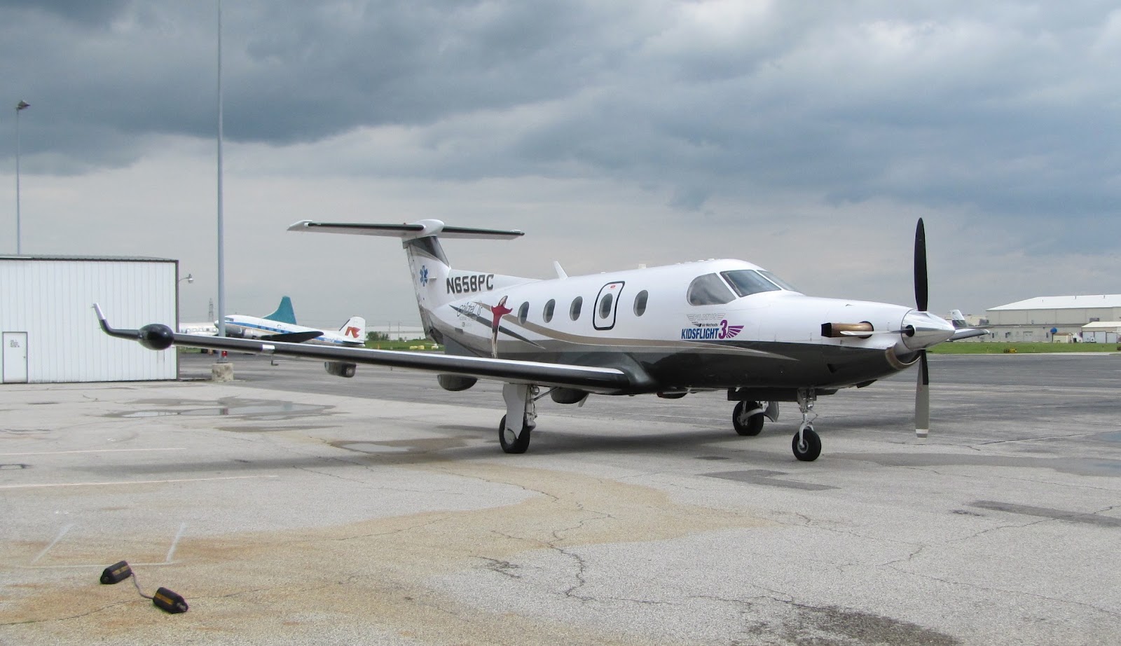 The Aero Experience: Ideal Aviation FBO Holds Grand Reopening at St ...