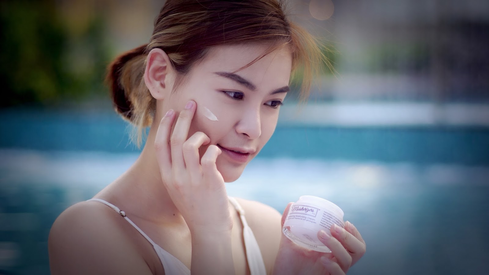 Faith Lim: April 2016