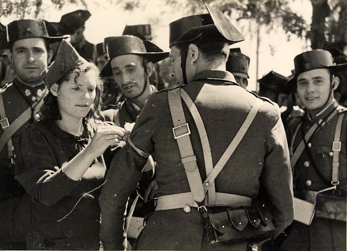 Milicianas: 30 Amazing Photos of Female Combatants in the Spanish Civil ...