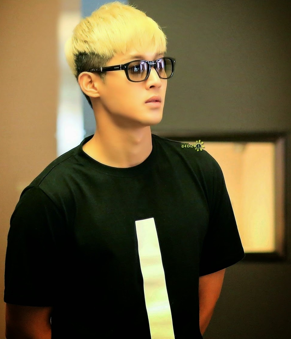 KIM HYUN JOONG HABLA SOBRE EL MATRIMONIO Y SU RELACIN CON EL ACTOR BAE ...