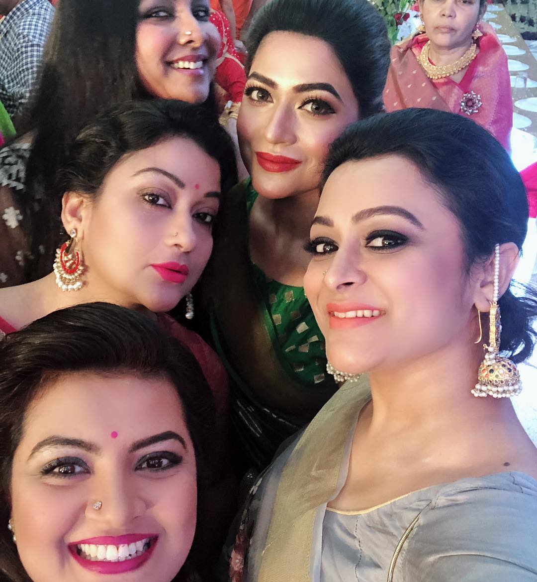 Bangladeshi Actress Azmeri Haque Badhon | Bangladeshi Model Azmeri ...