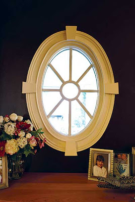 Delorme Designs: I'LL TAKE AN OVAL WINDOW TO GO PLEASE!!