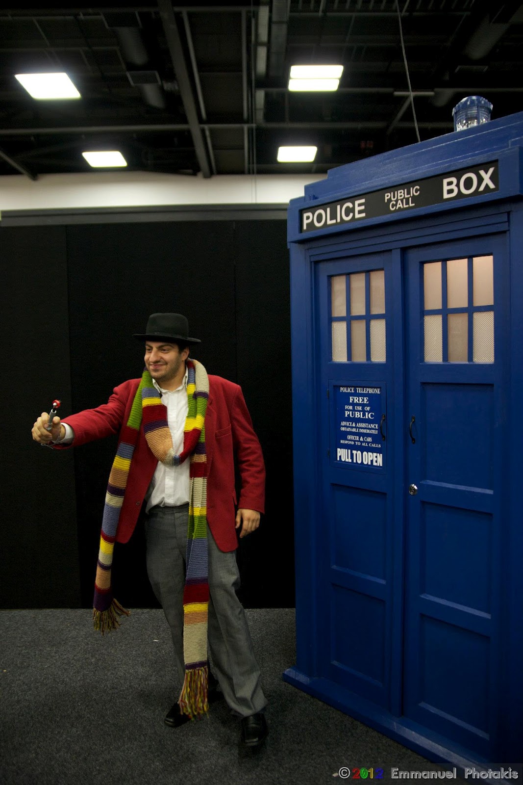 Merrick's TARDIS build: Oz Comic Con