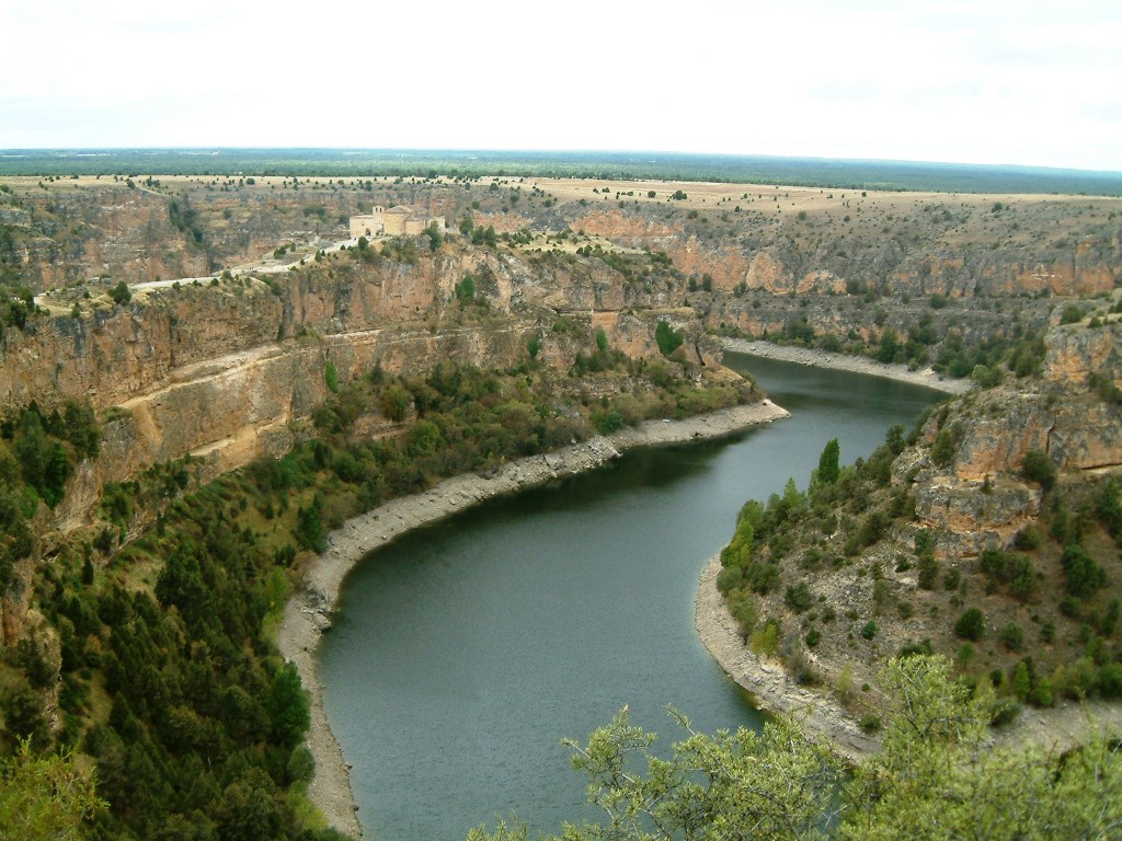 el escudo Final: Cañón del Río Lobos