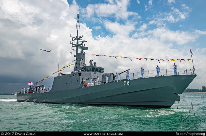 RSS Daring and RSS Resilience Retire After Decades of Distinguished ...