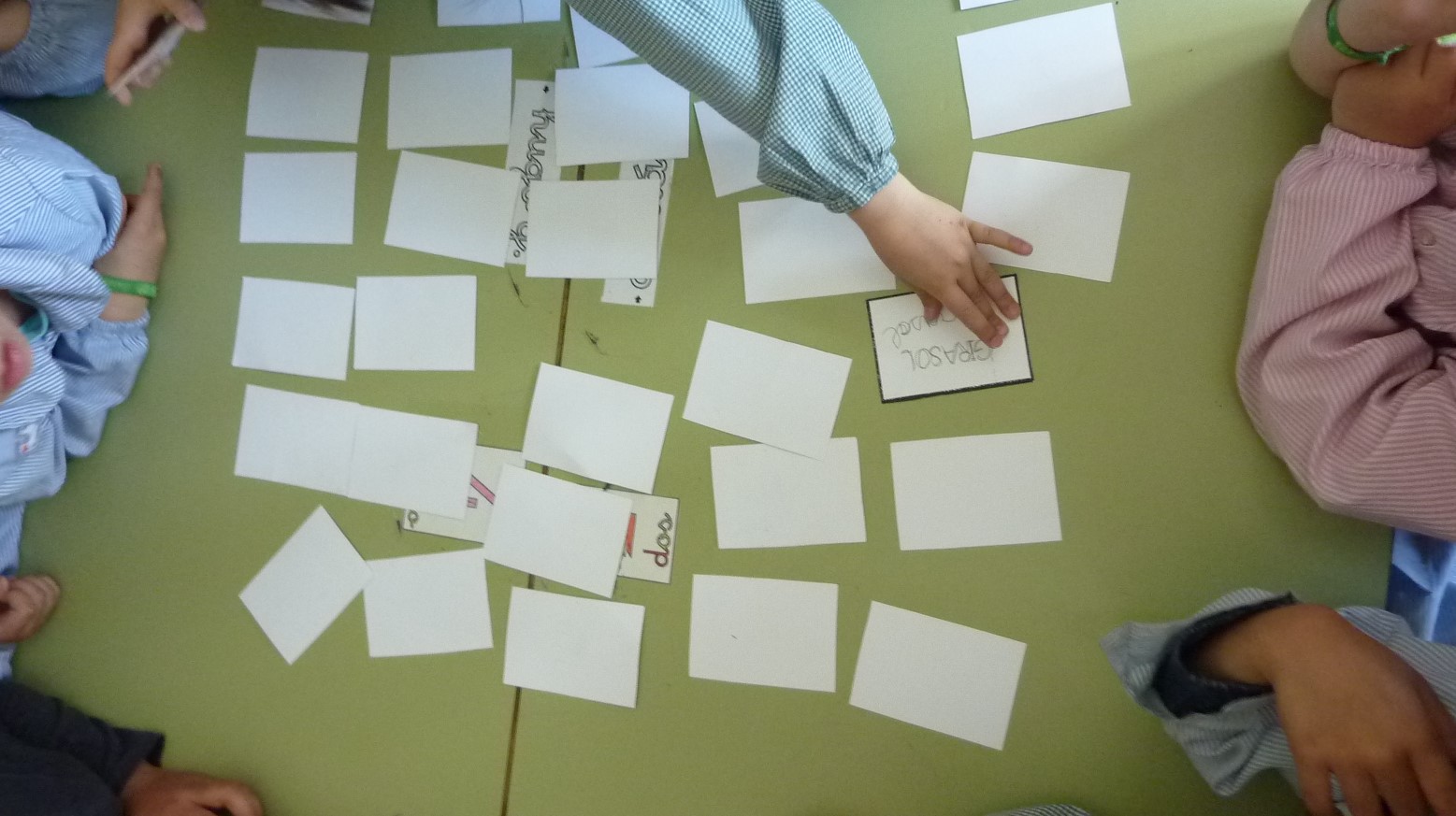 CARTILLA DE LECTURA INFANTIL : JUEGOS DE MEMORIA