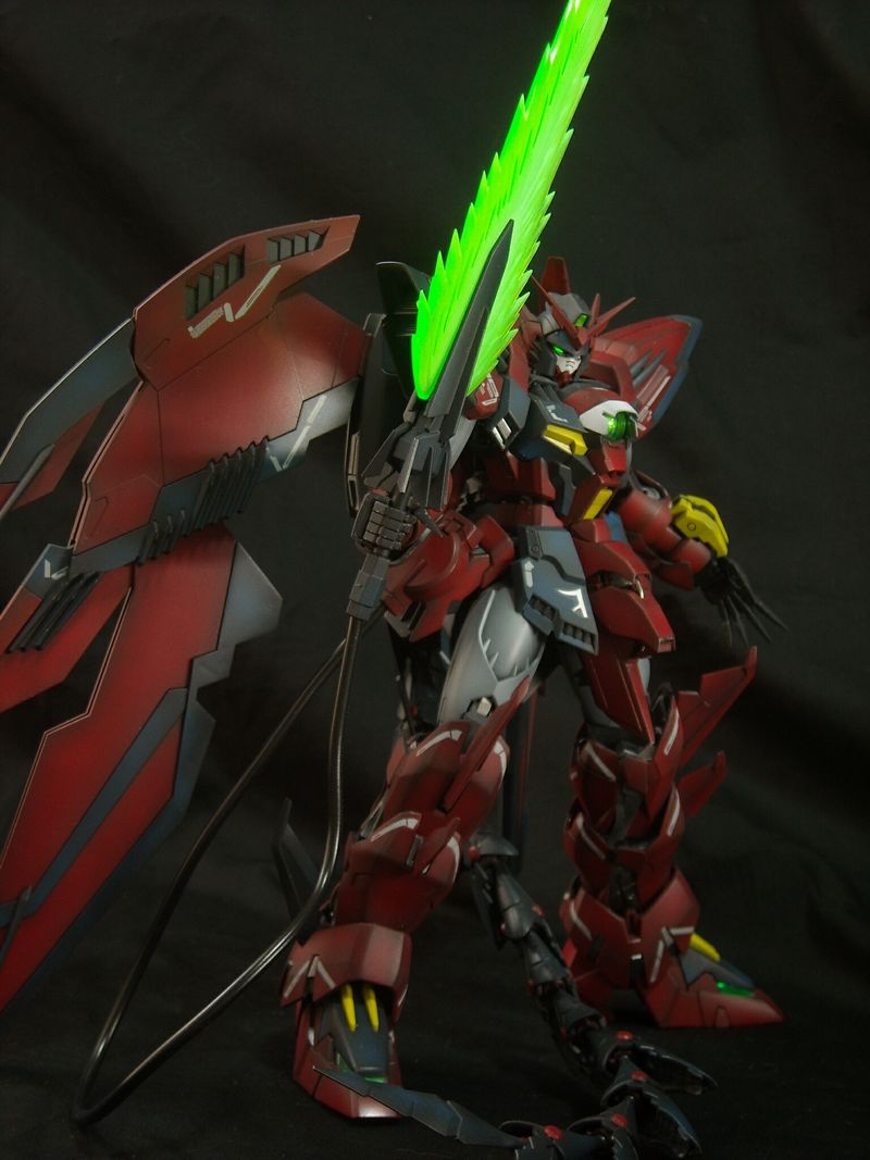 Build and Shoot: GUNDAM EPYON: CUSTOM BUILD