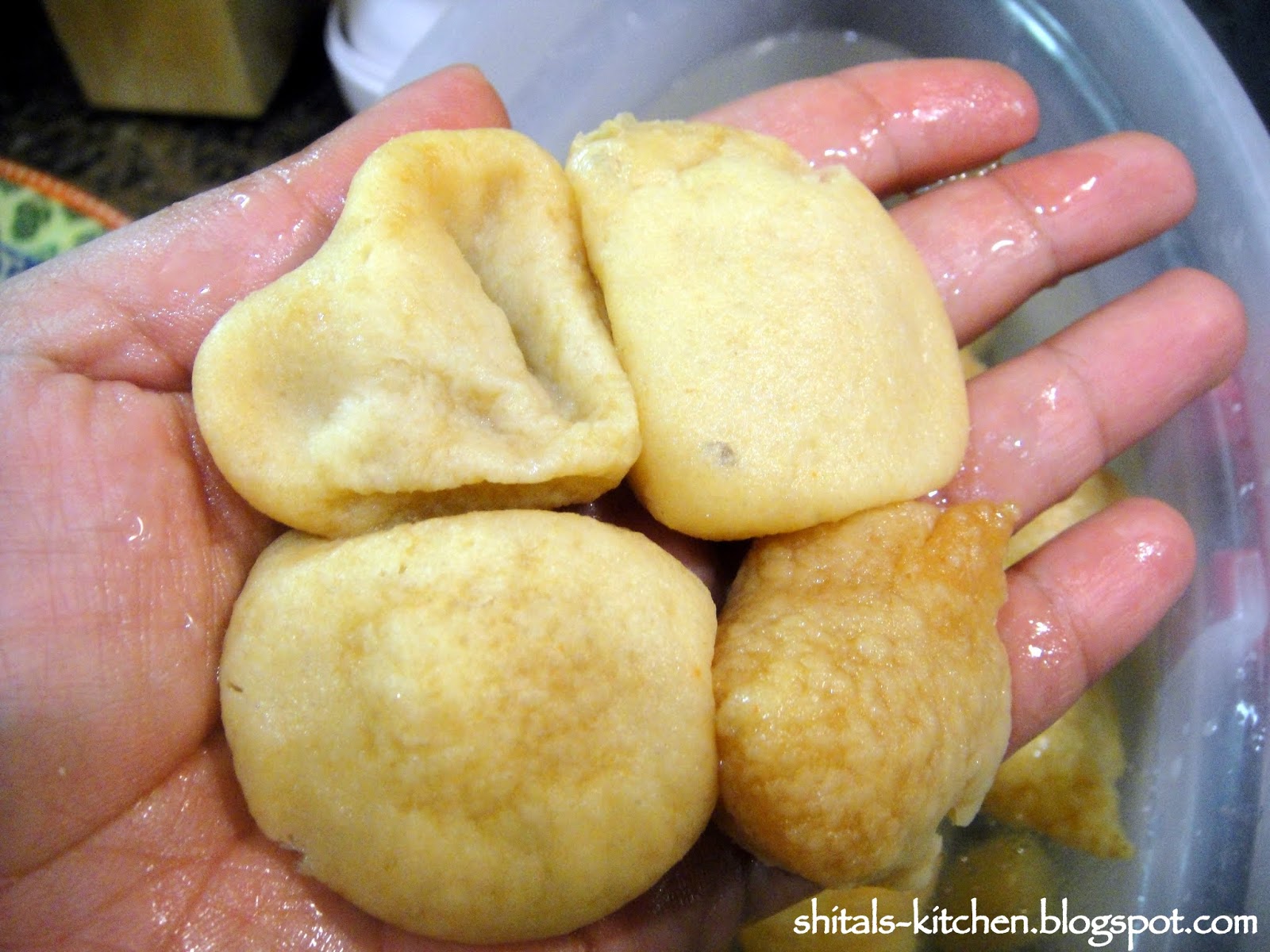 Shital's-Kitchen: Dahi Pakodi