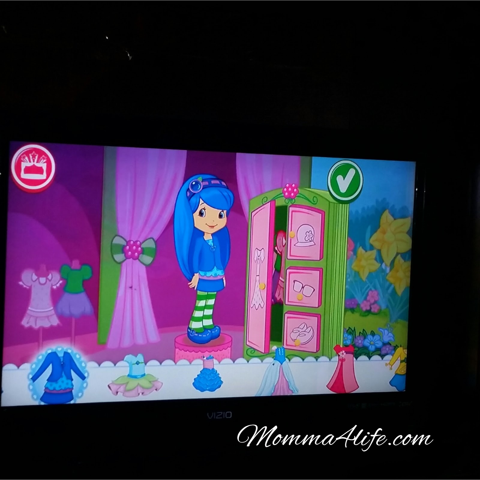 Strawberry Shortcake Berry Hi-Tech Fashion Review - Momma4Life