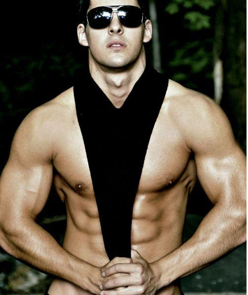 Eyecons: MODEL MONDAY: CHRISTOPHER CÔTÉ