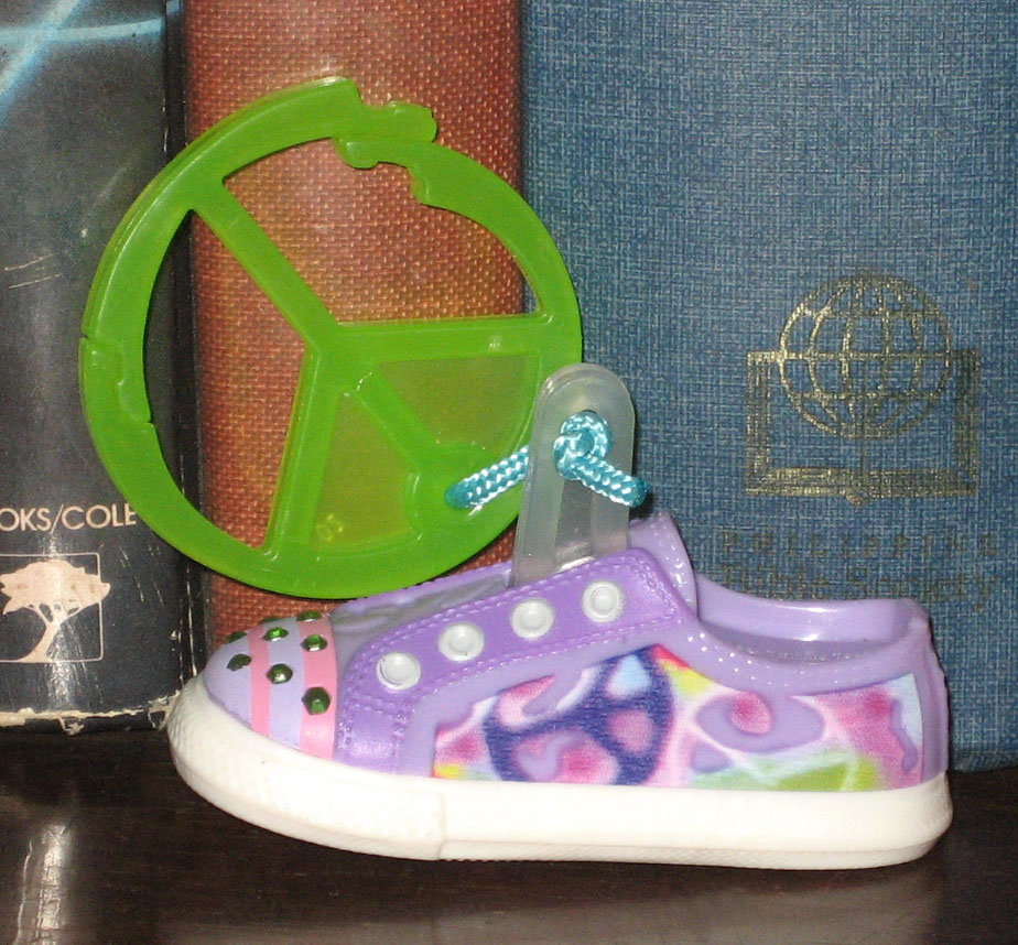 Percy's Fast Food Toy Stories : Skechers Twinkle Toes - McD