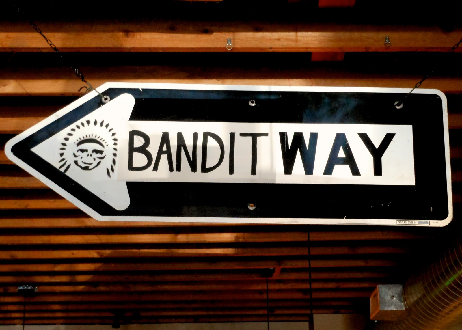 3 lil' birdz: Cellarween - Part 1