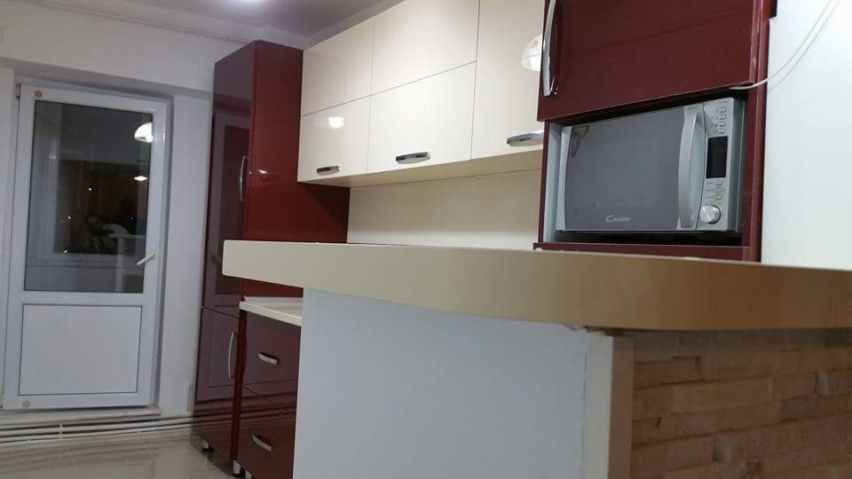 BLOGUL CU MOBILA: Bucatarie cu frigider incorporat