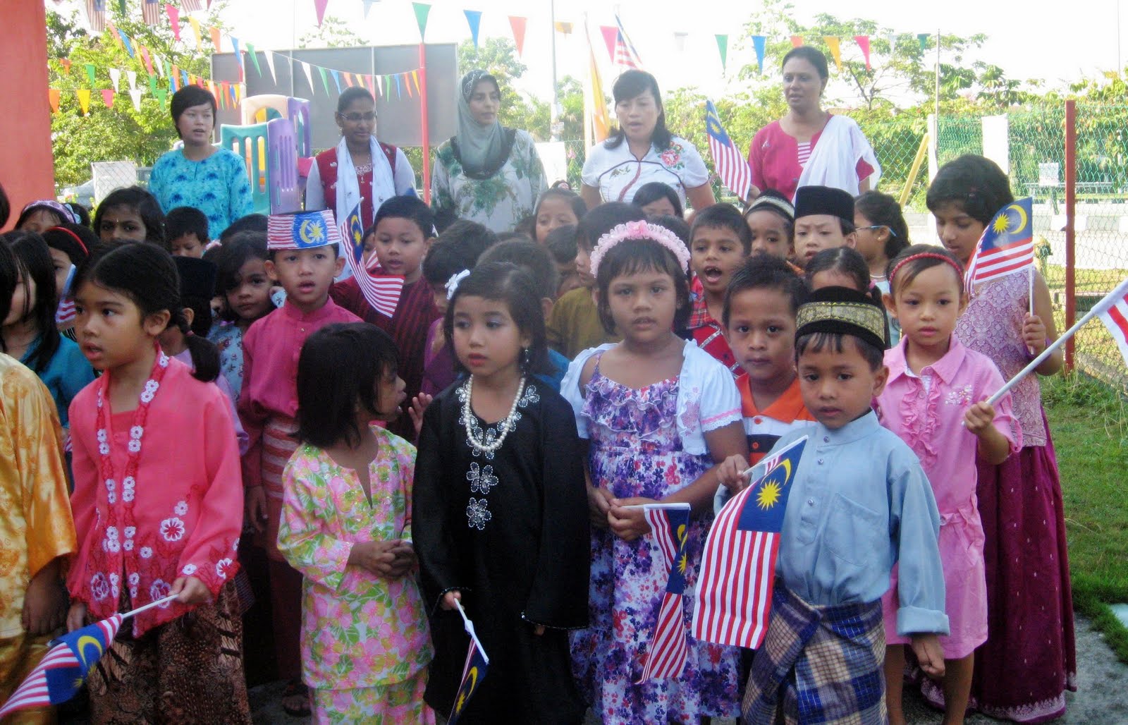 Tadika Sinaran Intelek: Merdeka Raya And Happy Malaysia Day