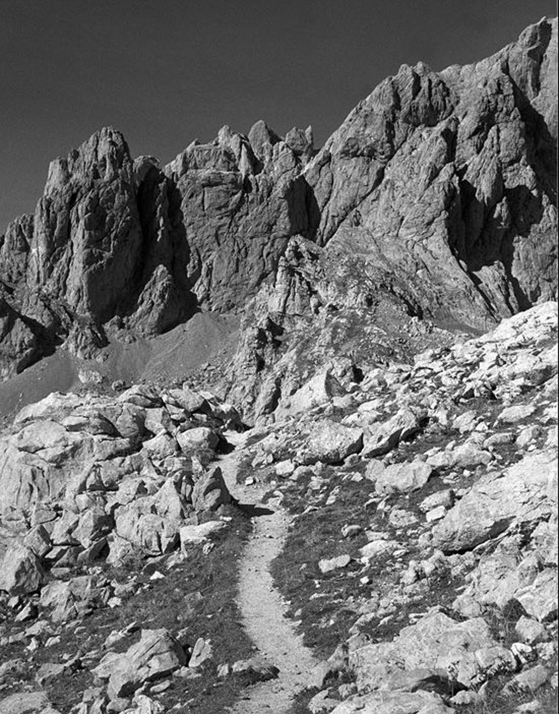 Peter Foolen: Hamish Fulton – Walking on and off the Path