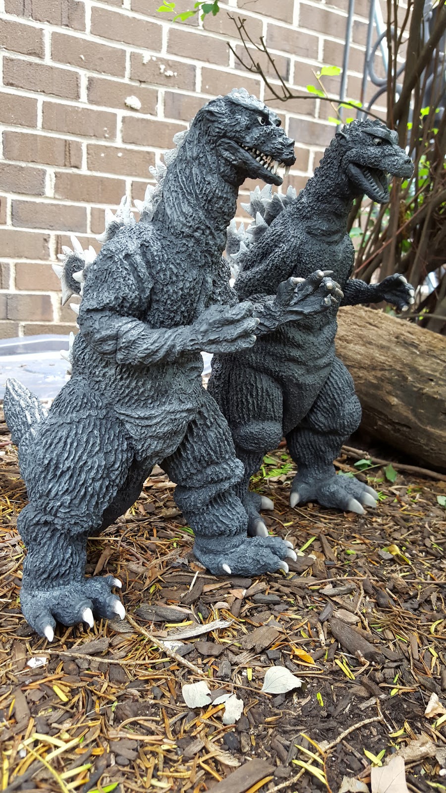 The Final Timeout: Figure Review: X-Plus 30cm Godzilla 1955