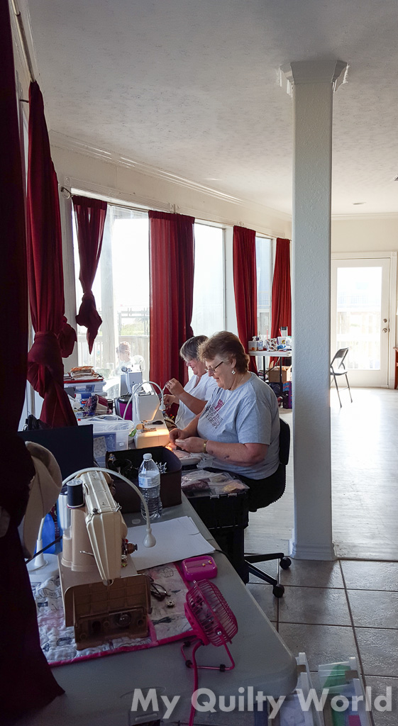 My Quilty World: Surfside Beach Retreat - Tweeners