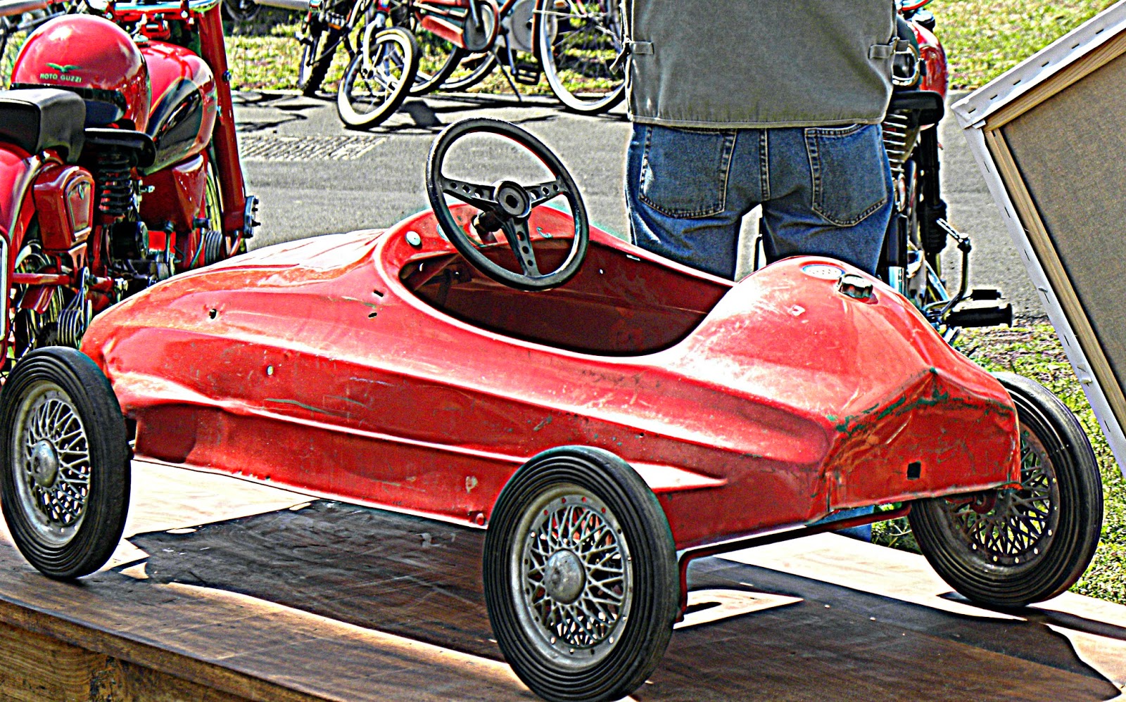 Retrò Motors - RocketGarage - Cafe Racer Magazine