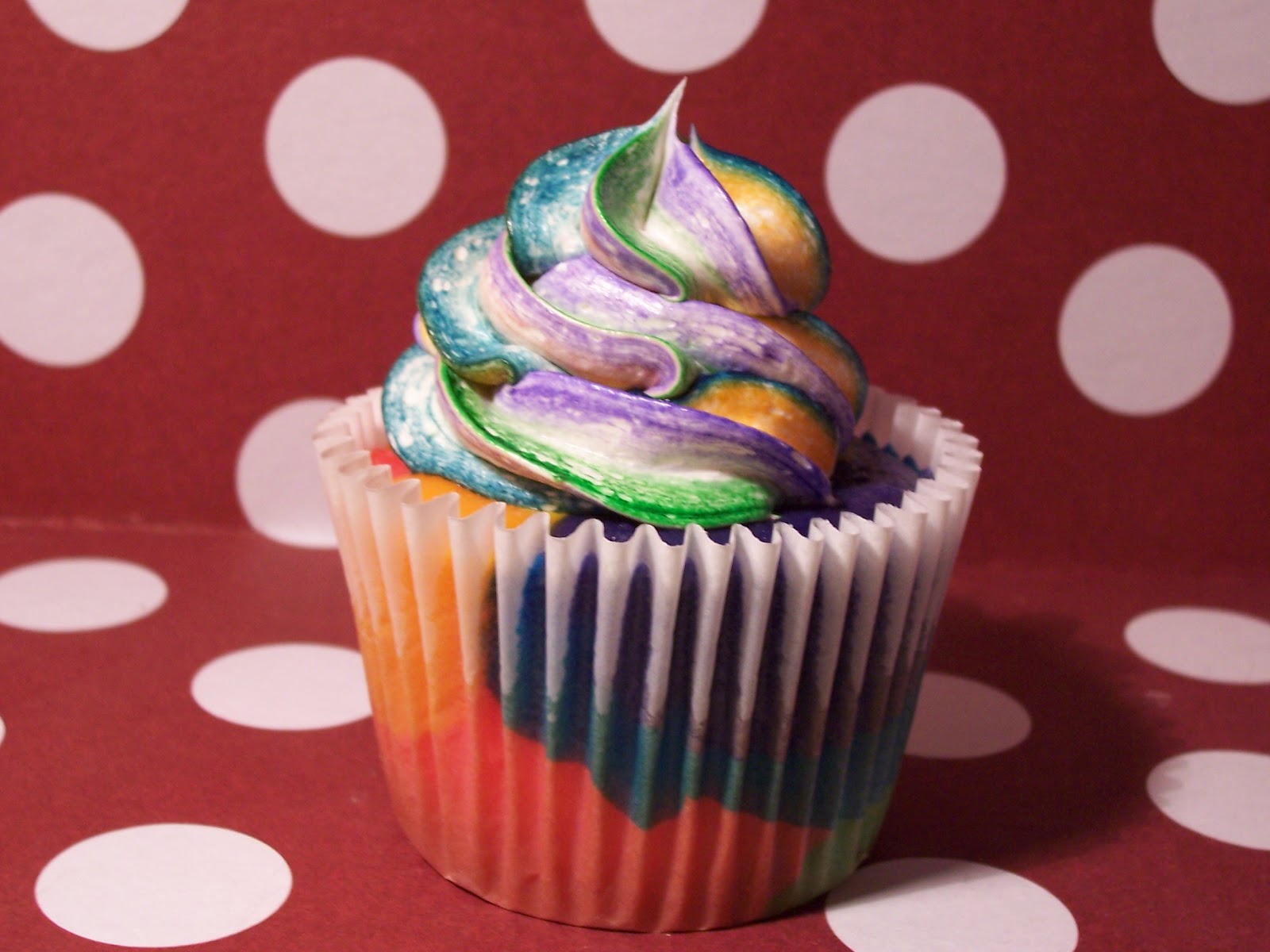 Faking Fancy Cupcakes: July 2012
